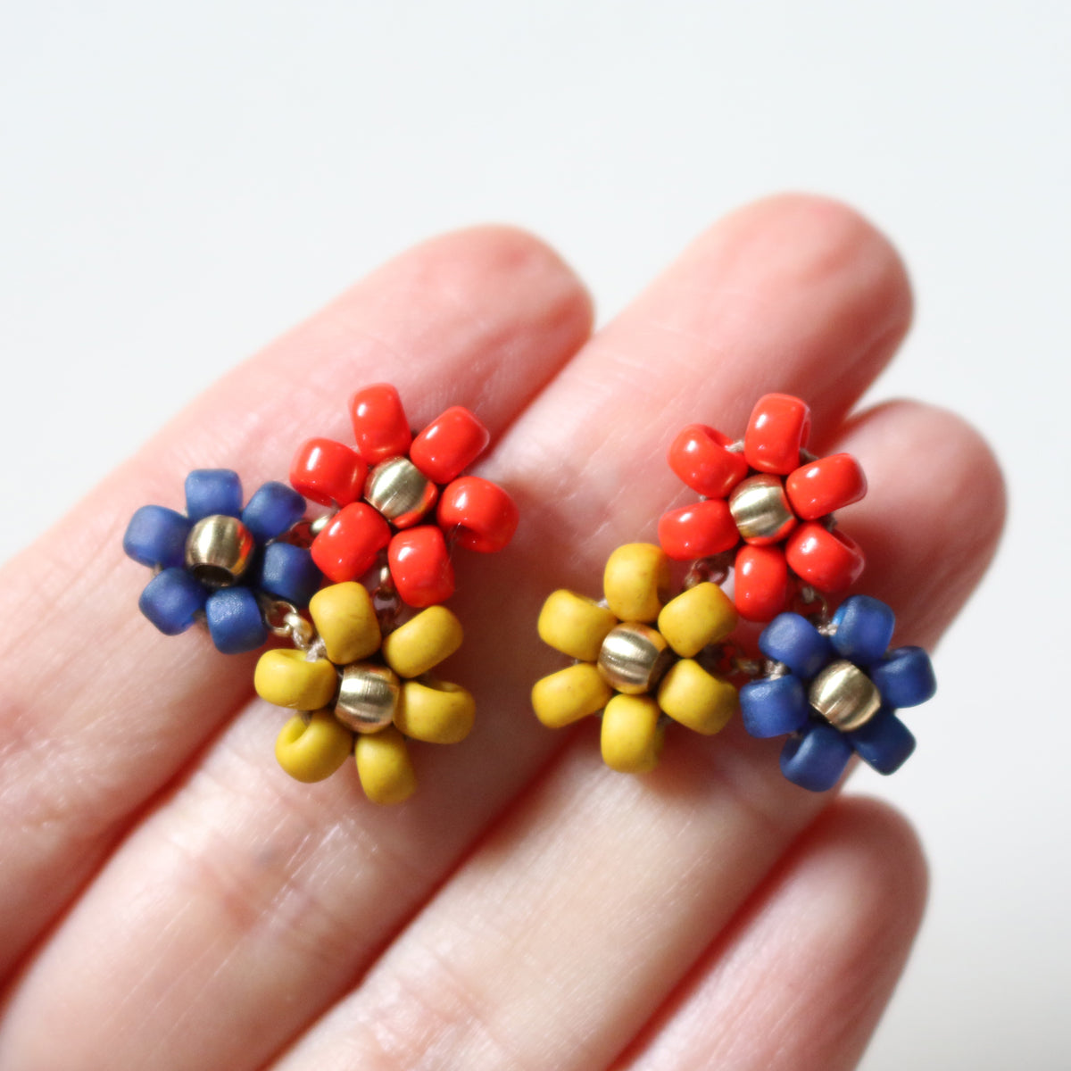 Beaded Flower Cluster Studs Primary Colors Bouquet Daisy Chain Hand ...
